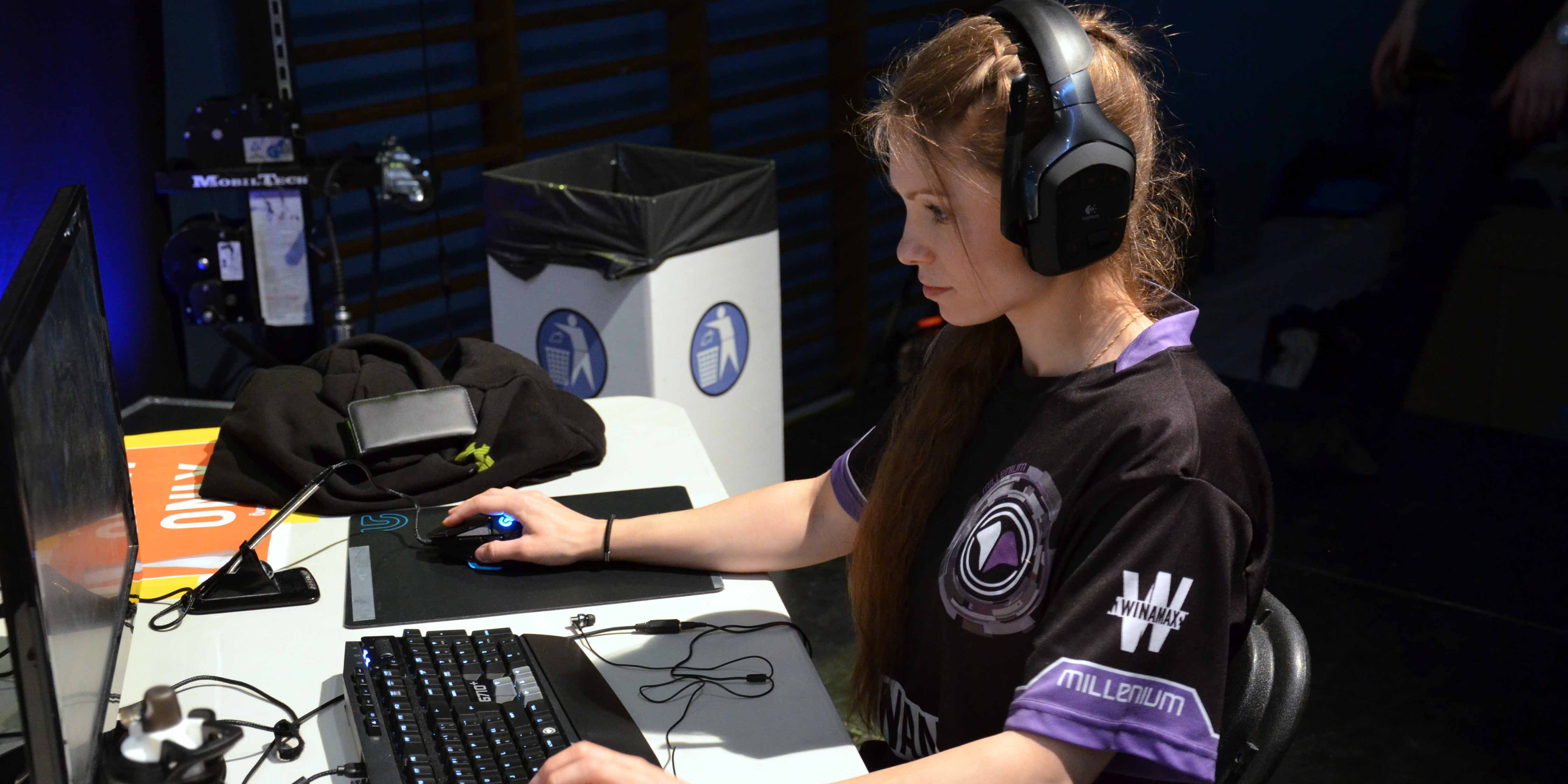 32 boys one cup | E-sport