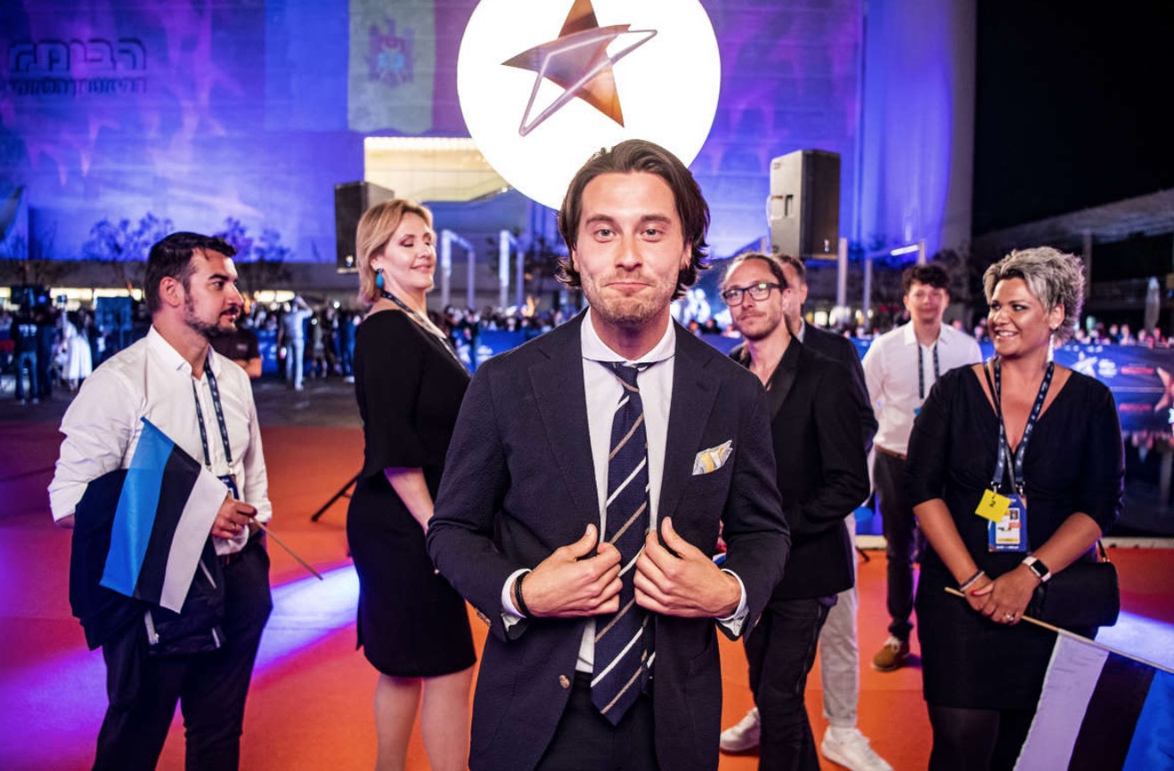 Victor Crone räknar med svenskröster i finalen - Schlagerbloggen